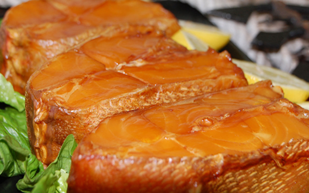 Rotbarsch - heißgeräuchert – Feinfischräucherei RIENOW GmbH